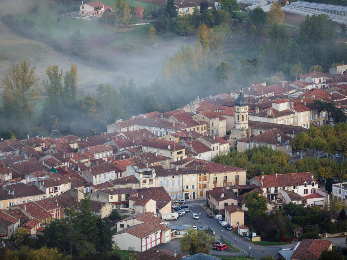 Le Mas d’Azil, village incontournable | Office de tourisme des vallées ...