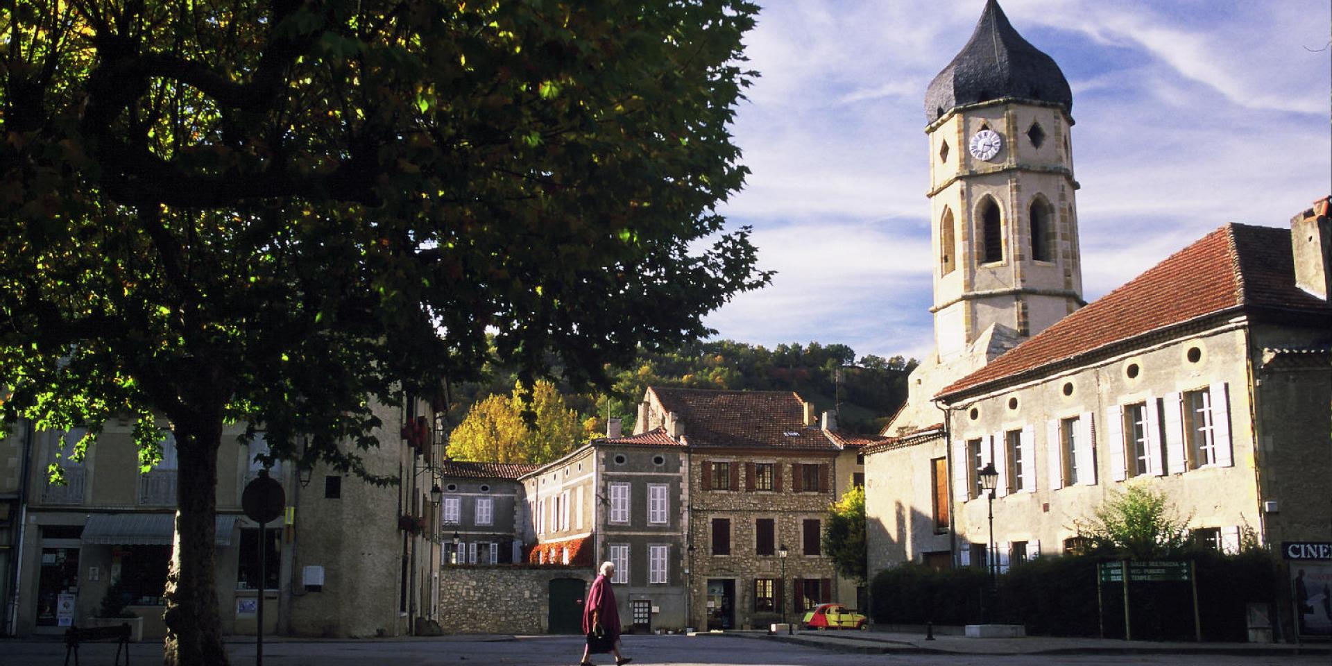 Le Mas d’Azil, village incontournable | Office de tourisme des vallées ...
