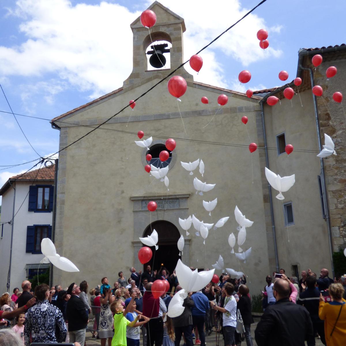 Le Mas d’Azil, village incontournable | Office de tourisme des vallées ...