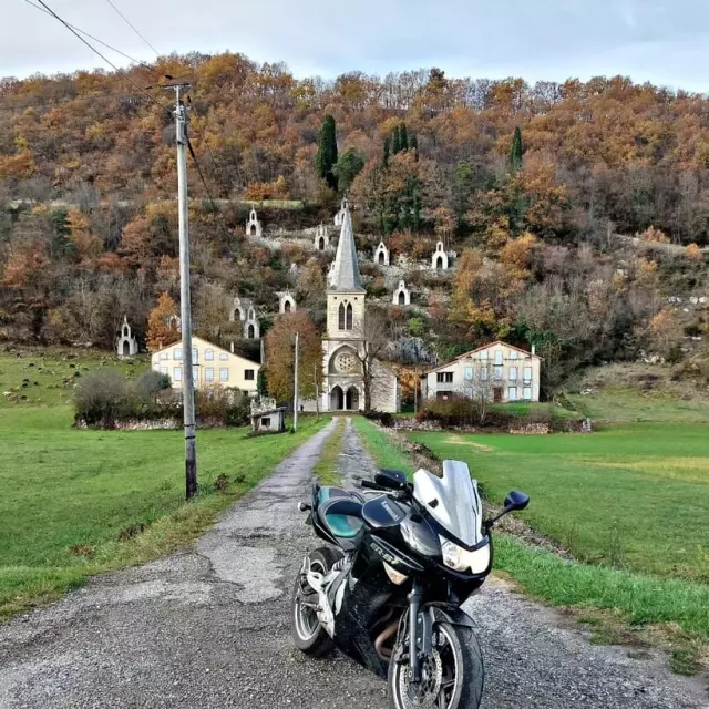 Le Mas d’Azil, village incontournable | Office de tourisme des vallées ...